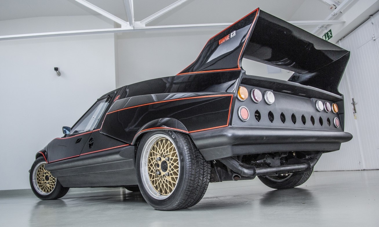 シュコダ 1100スーパースポーツ “Ferat Vampire RSR”（1981 チェコスロバキア） - car-kobanashi.com