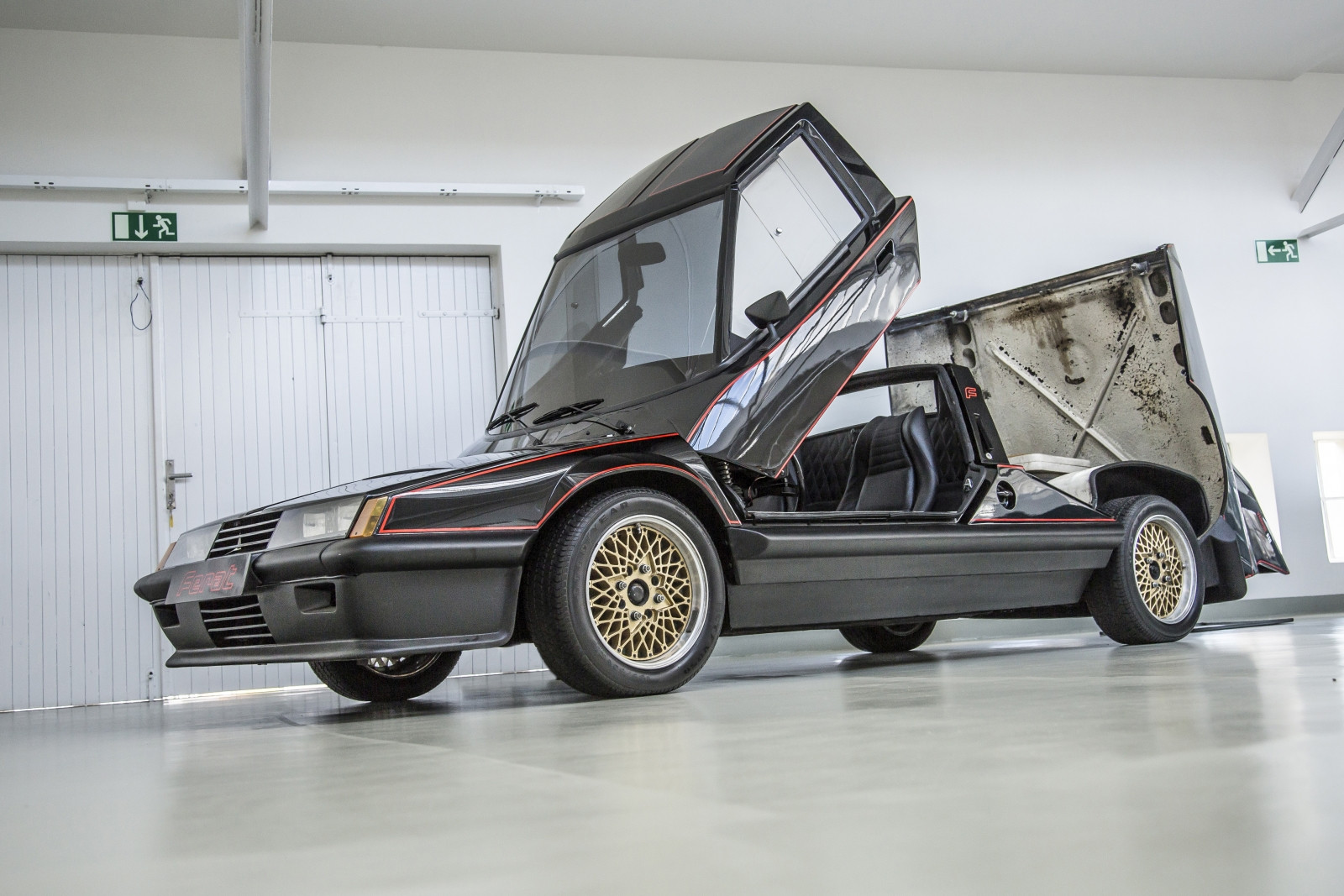シュコダ 1100スーパースポーツ “Ferat Vampire RSR”（1981 チェコスロバキア） - car-kobanashi.com