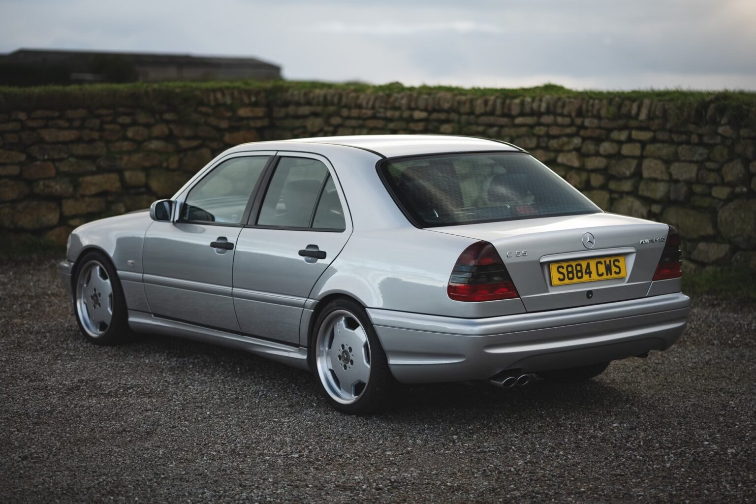 メルセデスベンツ C55 AMG（1998-2000 ドイツ） - car-kobanashi.com